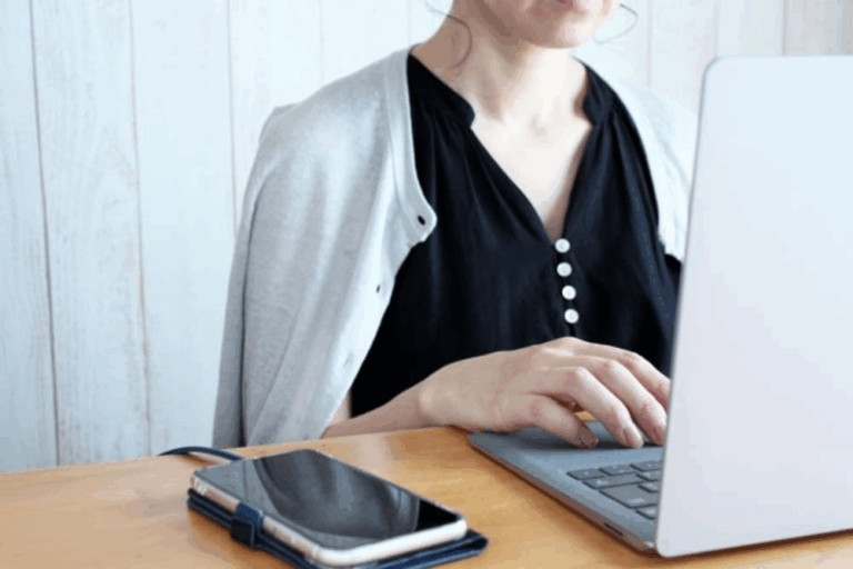 Upworkは日本人でも稼げる！おすすめ理由と具体的な仕事内容を徹底解説 – SKILABO｜スキルラボ株式会社